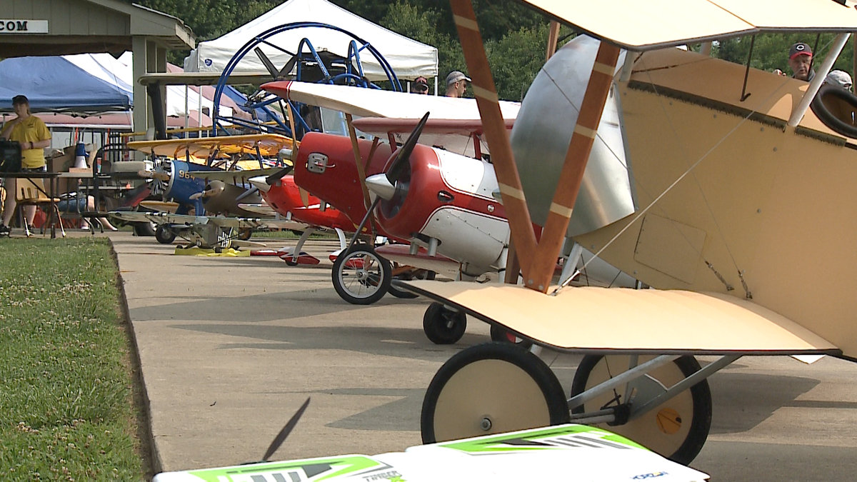 Wings for Kids air show raises money for Norton Children's Hospital