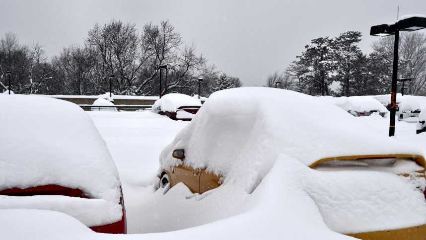Looking back on the largest snowfall ever recorded in Burlington on Jan ...