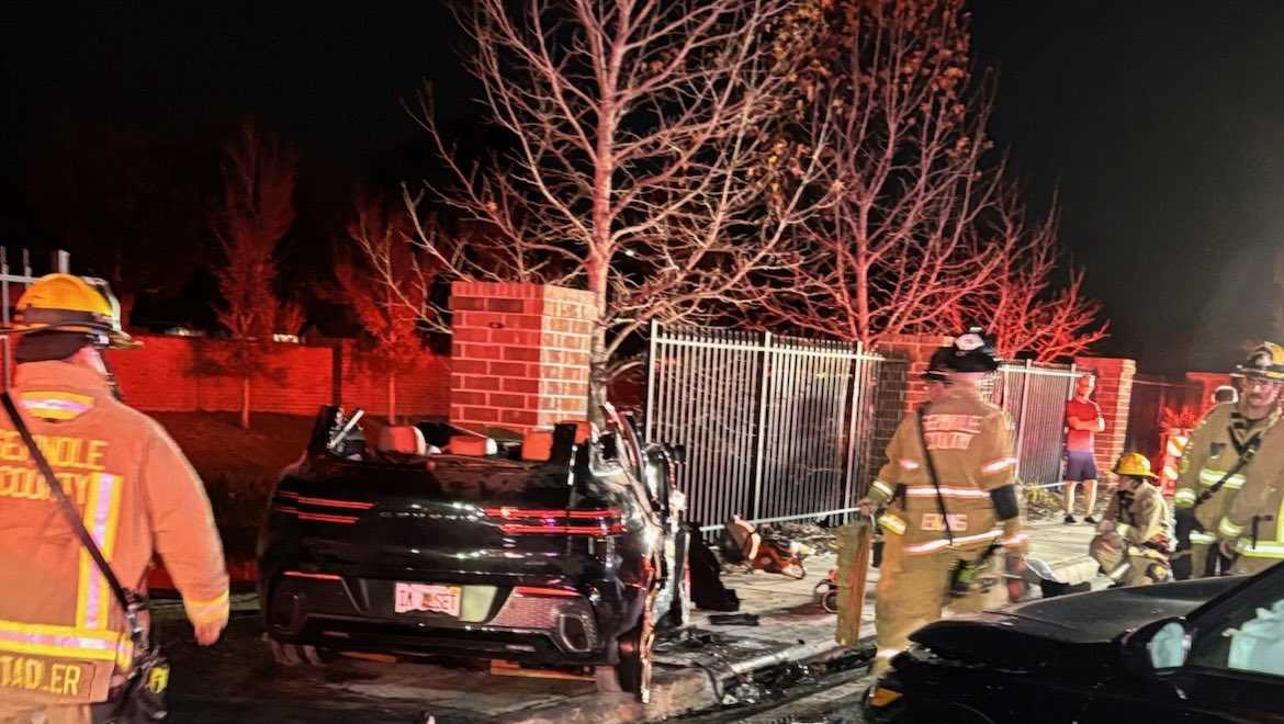 Multiple injured in crash on Red Bug Lake westbound near SR-436