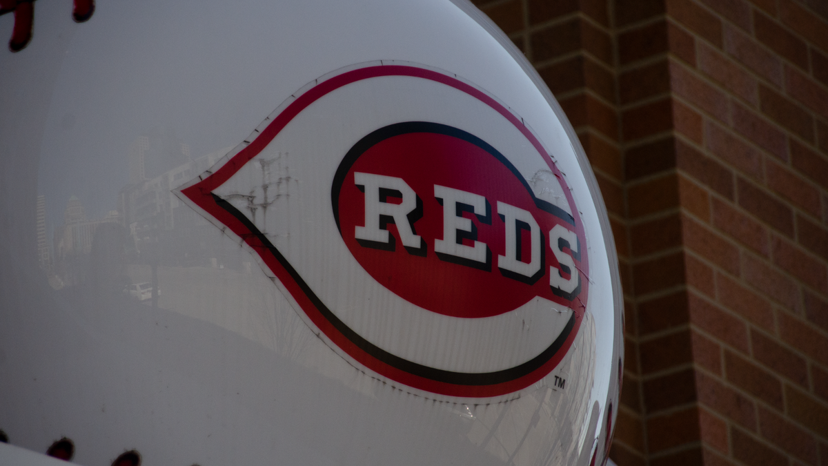Reds season opener to be broadcast nationally