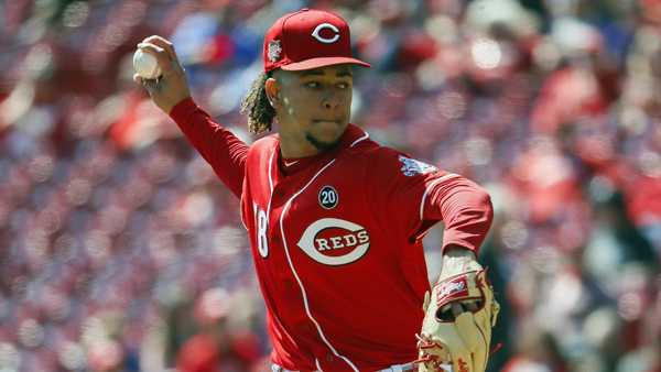 Reds lose 4th straight: Brewers win 1-0 for sweep
