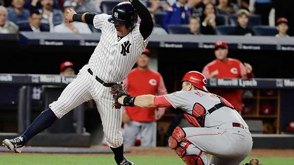 Yankees top Reds 4-2