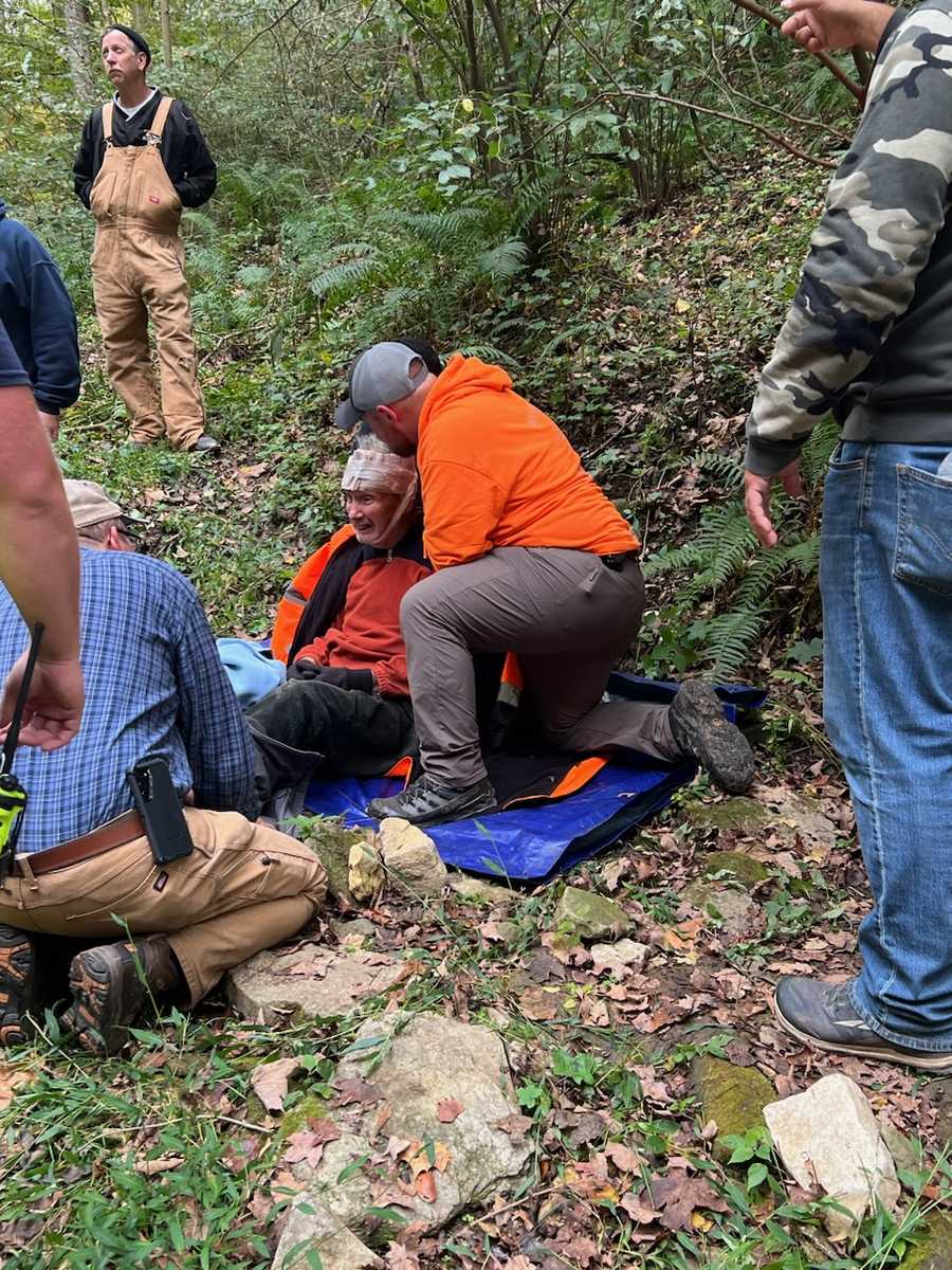 PHOTOS: Community comes together to find missing 81-year-old man from ...