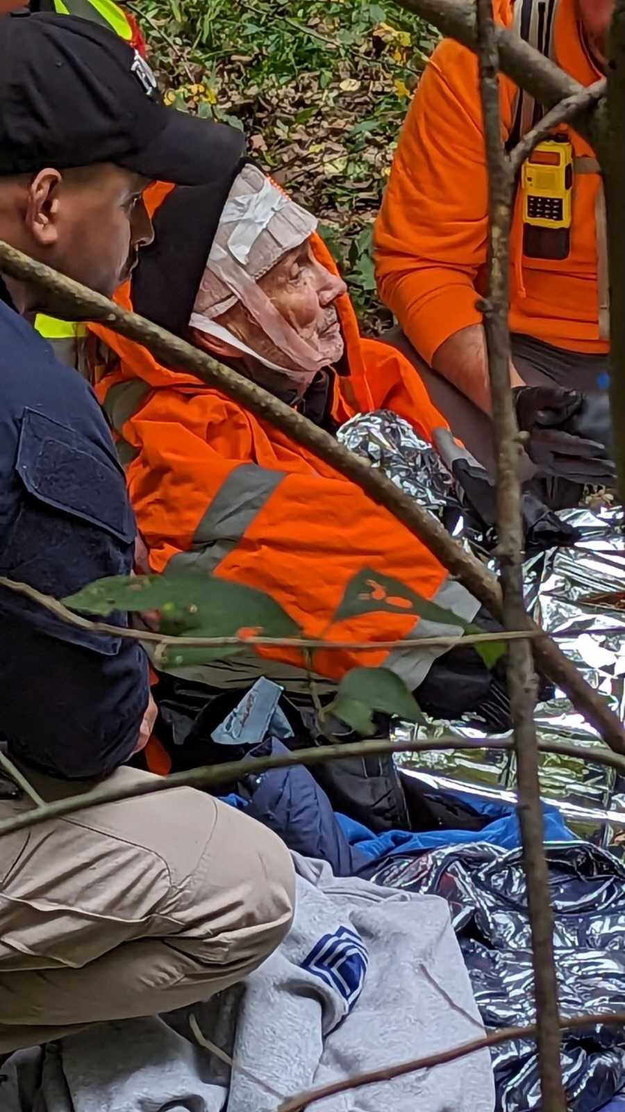 PHOTOS: Community comes together to find missing 81-year-old man from ...