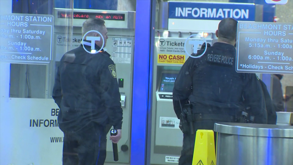 Two suspects on the run after attempting armed robbery, police say