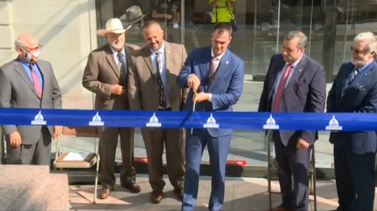 Ribbon-cutting ceremony commemorates opening of state Capitol's new ...