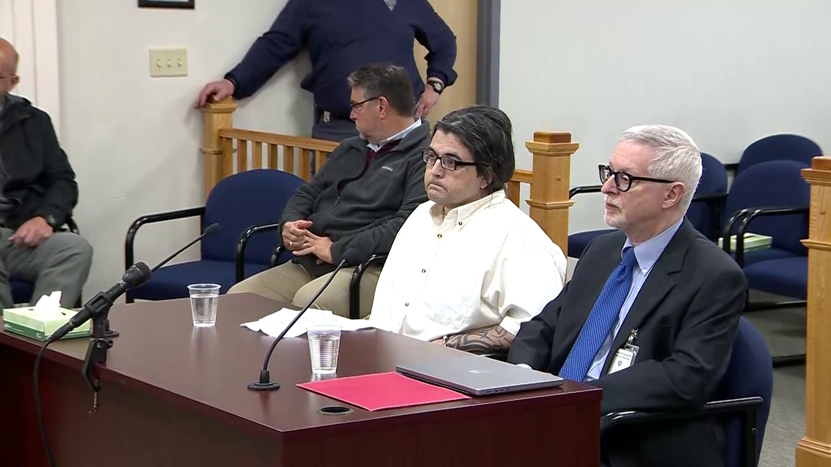 Family faces teen's killer for first time since 1994