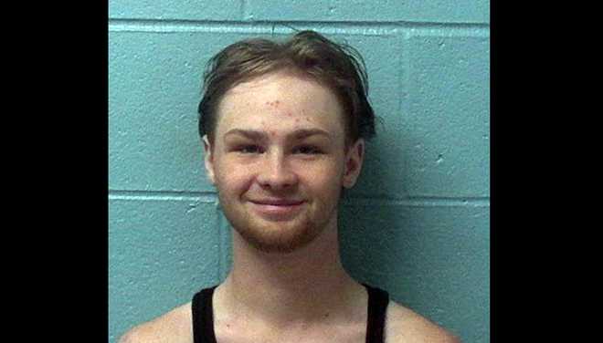 Georgia: Monument damaged in hit-and-run crash