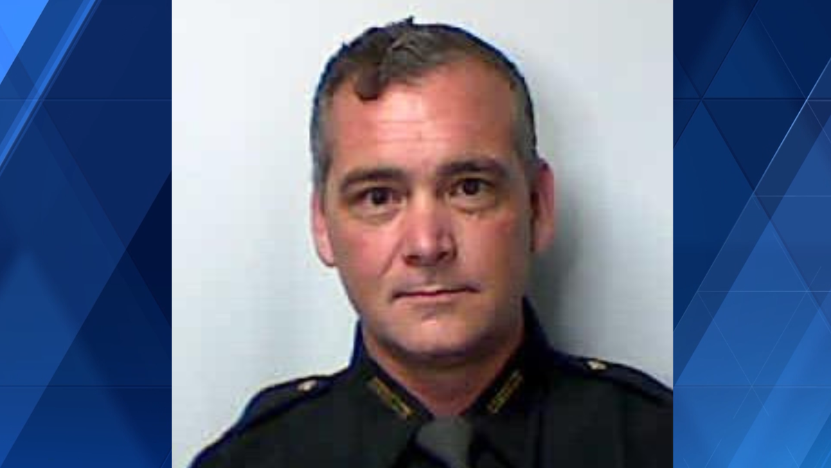 Hamilton County corrections officer arrested, charged with illegal conveyance