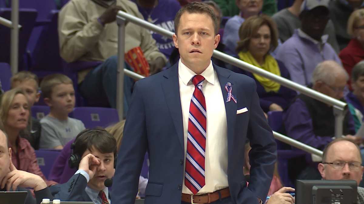 Furman's Bob Richey receives contract extension