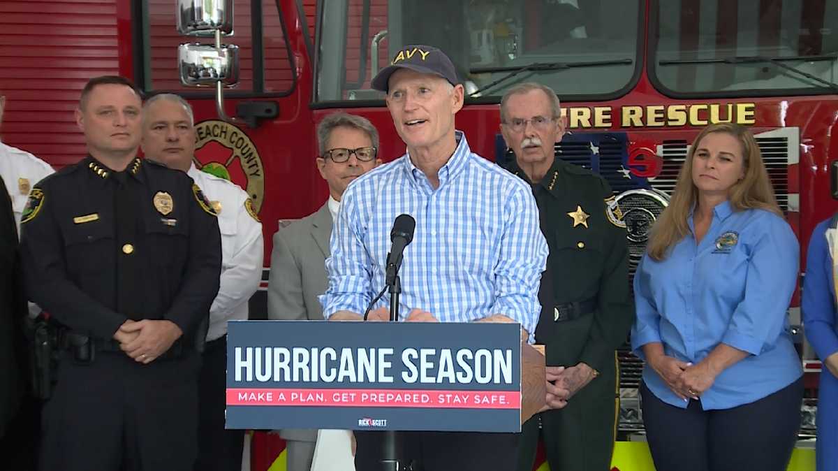 Florida Sen. Rick Scott stops in Jupiter on hurricane preparedness tour