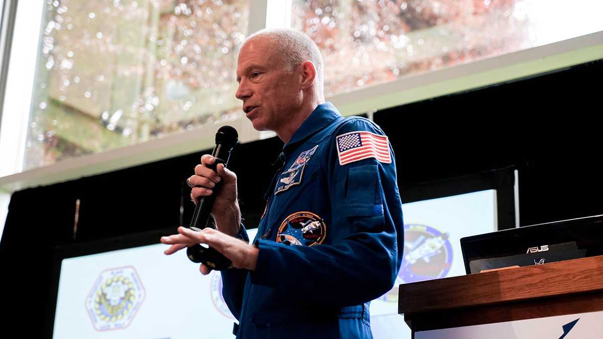 Former space shuttle commander from Portsmouth dies