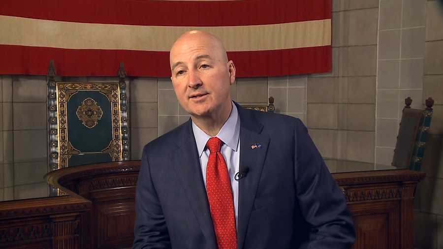 Gov. Ricketts' son robbed at gunpoint