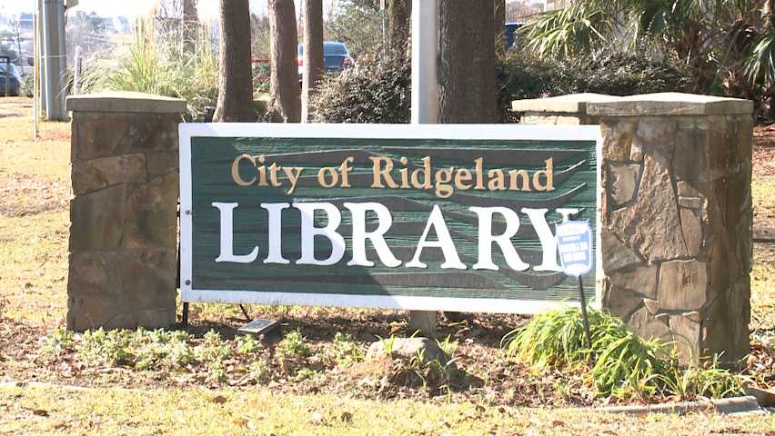 Ridgeland mayor, library come to agreement