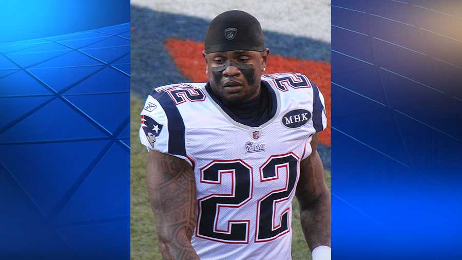 Steelers sign running back Stevan Ridley