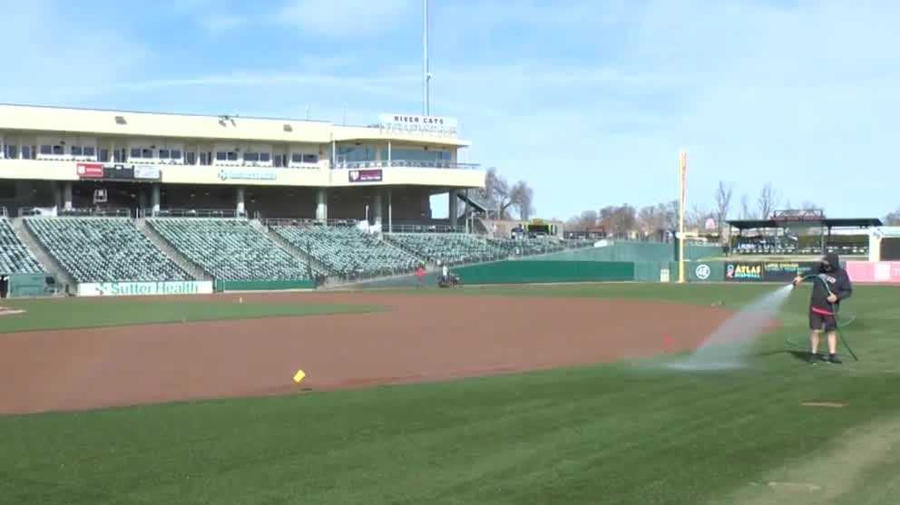 Sacramento River Cats roll out green carpet