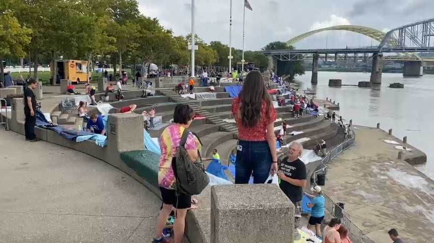 Thousands gather ahead of Riverfest, WEBN fireworks show