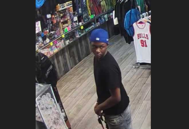 Armed robbery suspects remain on the run from Birmingham's Ensley community