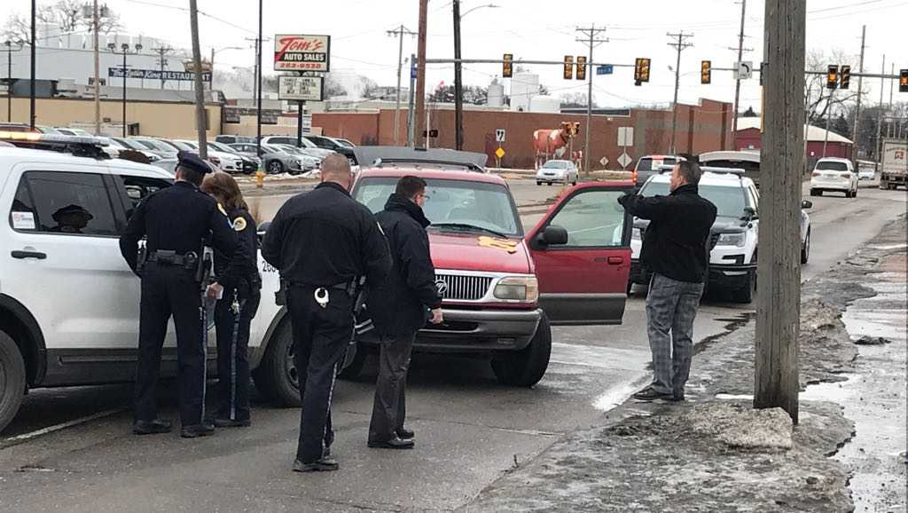 Police identify teens charged in armed bank robbery