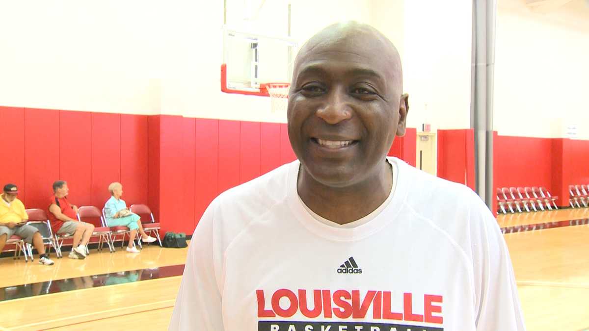 UofL legend Robbie Valentine's Summer Basketball Camp kicks off at Yum ...