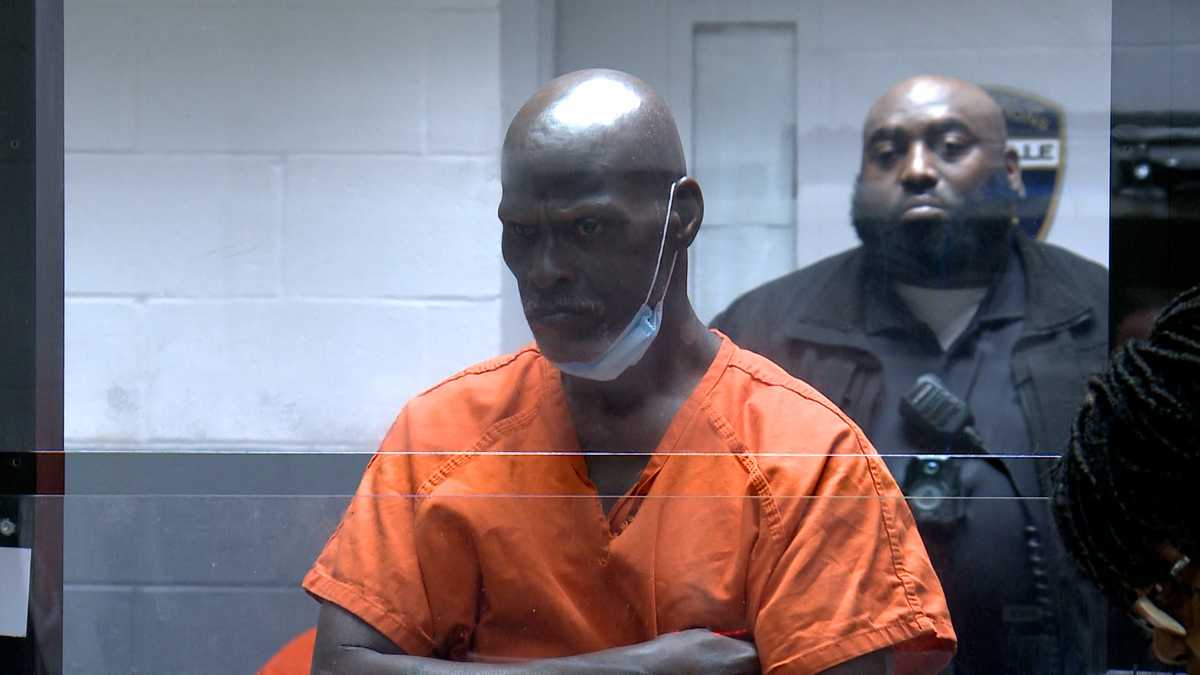 60-year-old arrested in Southside neighborhood stabbing death