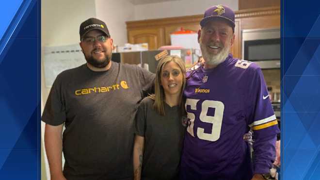 Omaha police: Man dies after workplace accident