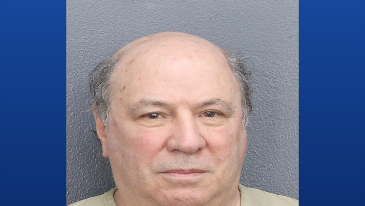 New York man arrested for bomb threat at Florida airport