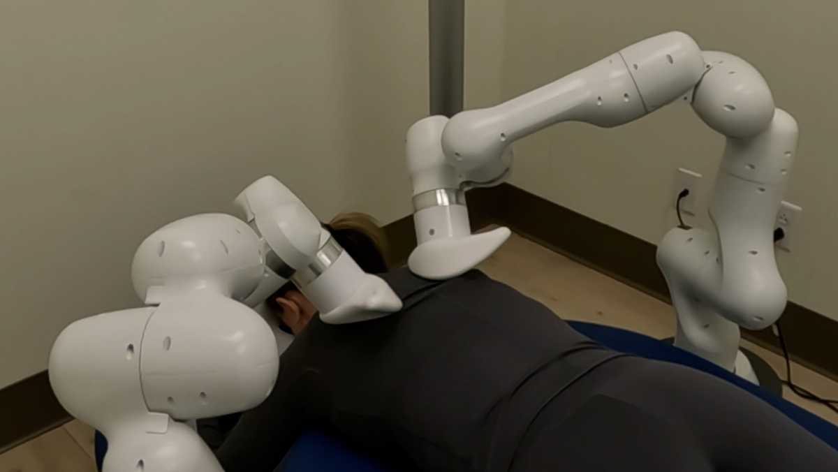 Pennsylvania wellness center offers robot massages