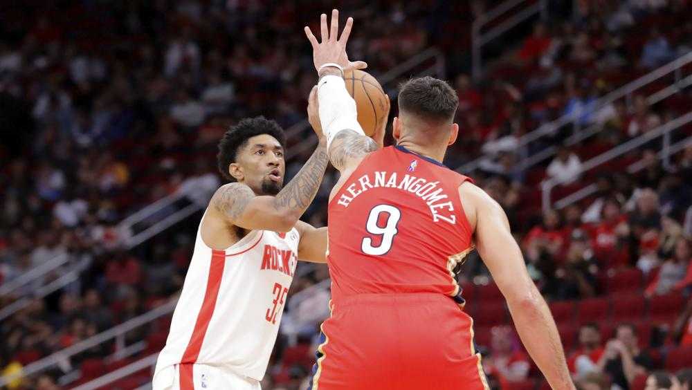 Gordon, Wood guide Rockets past Pelicans for 6th win in row