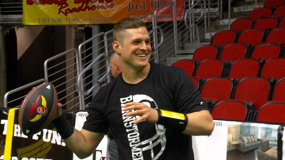 Former ISU QB wins in Barnstormers debut