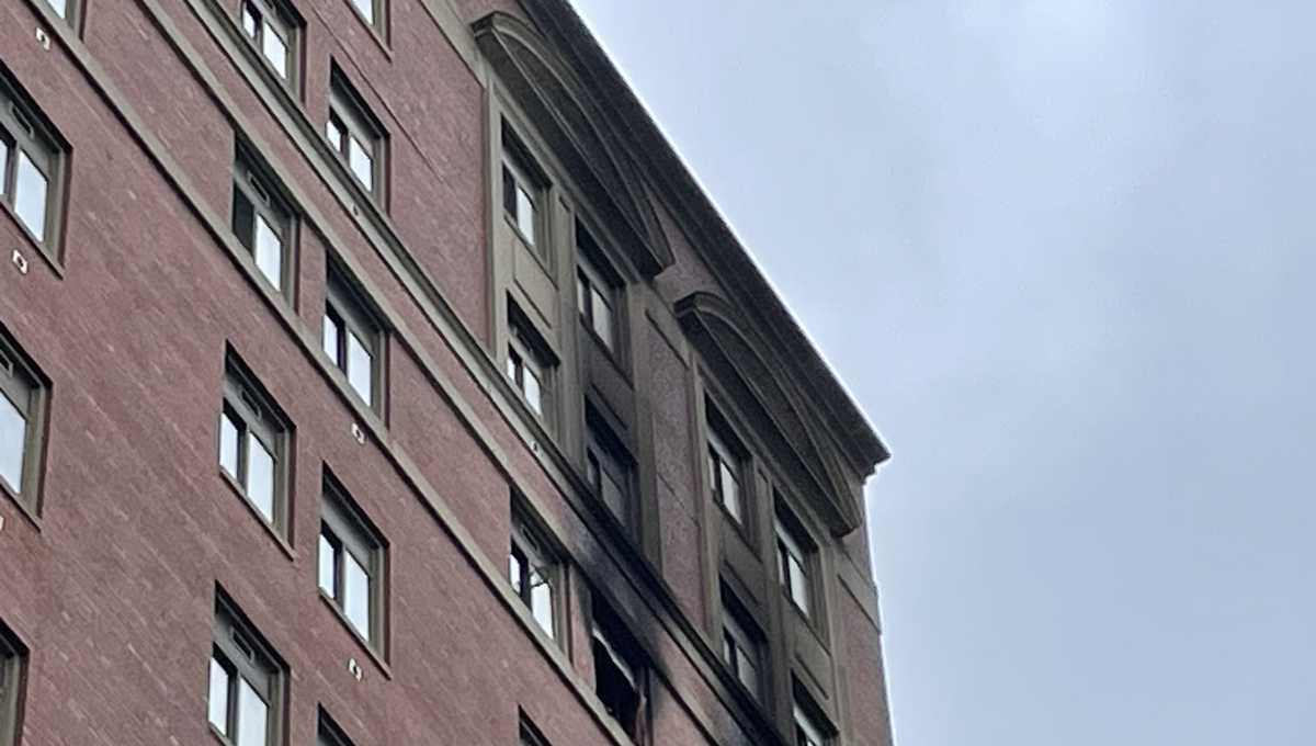 Downtown Pittsburgh fire: 1 dead after Roosevelt Building fire