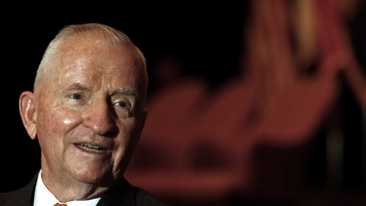 Ross Perot, businessman and former presidential candidate, dead at 89