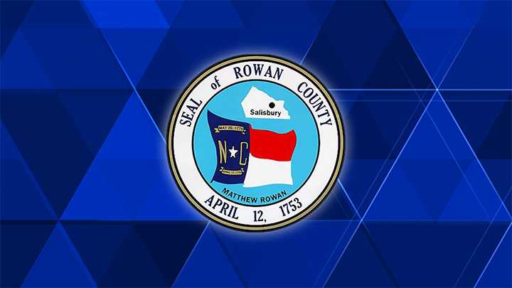 Court reopens lawsuit challenging prayer at Rowan County meeting