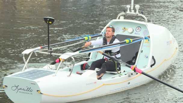 American rower starts solo trip across Atlantic