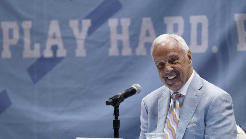 UNC Tar Heels look to hire Roy Williams' successor