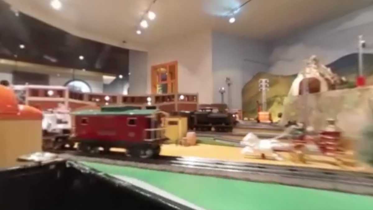 360° Video: Board the toy train at California Railroad Museum