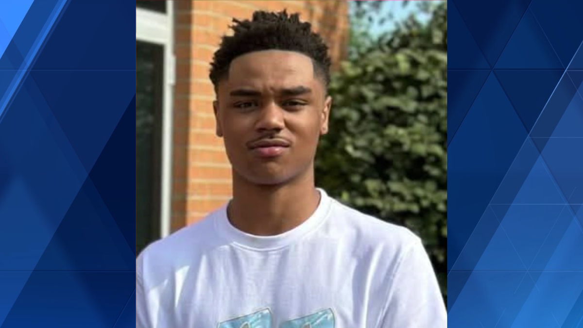 After fatal police shooting, family of Ryan Hinton says he should still ...