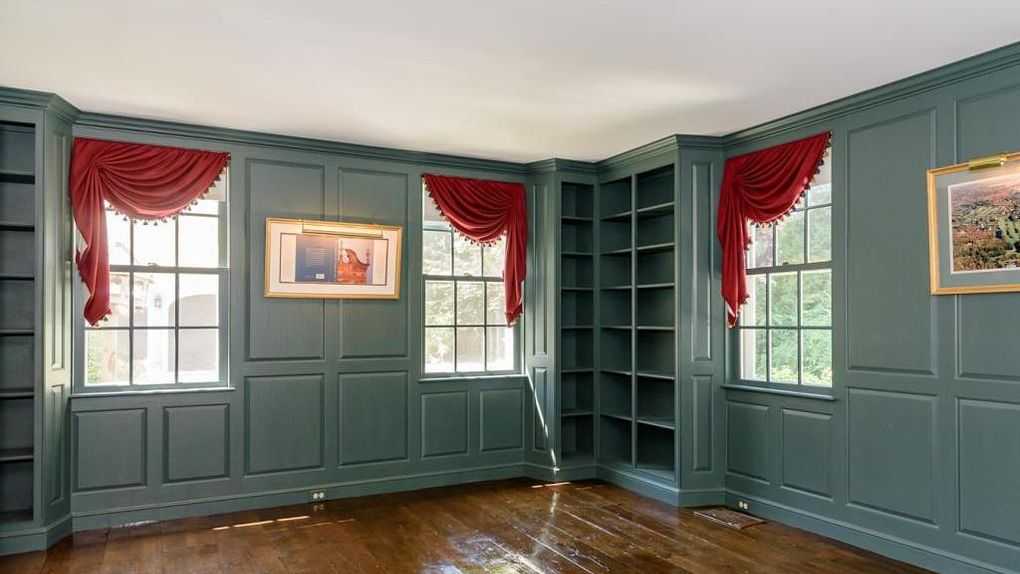 Mansion Monday: Seaside Rye colonial is like stepping back in time