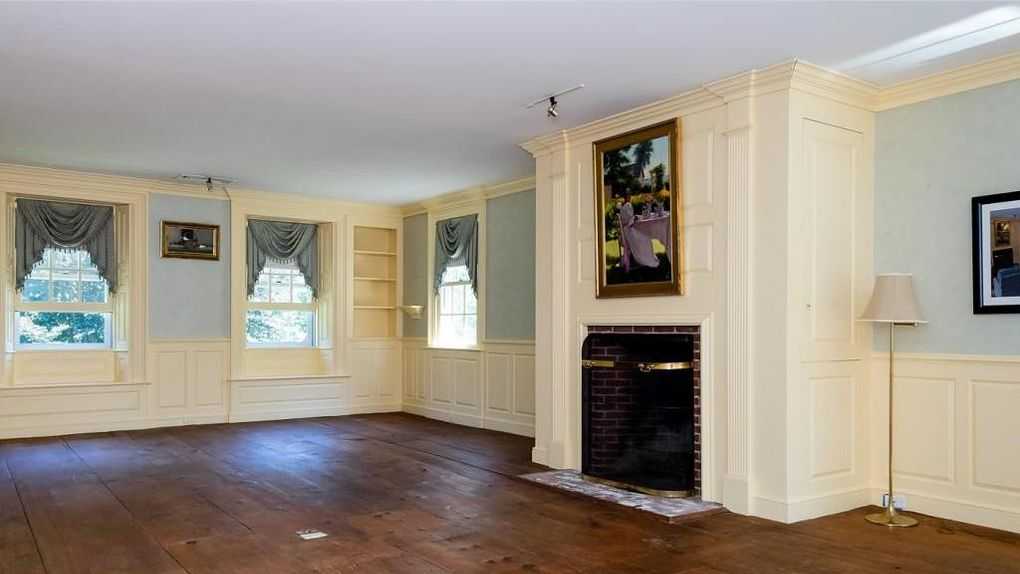 Mansion Monday: Seaside Rye colonial is like stepping back in time