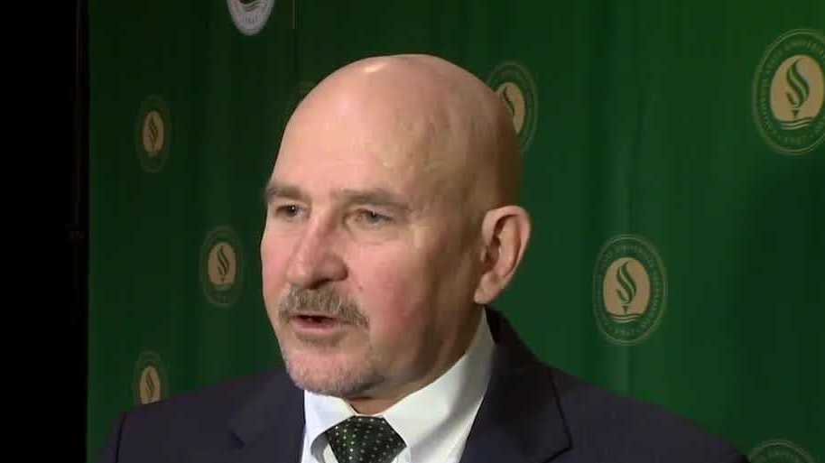 Sac State President Robert S. Nelsen announces his retirement