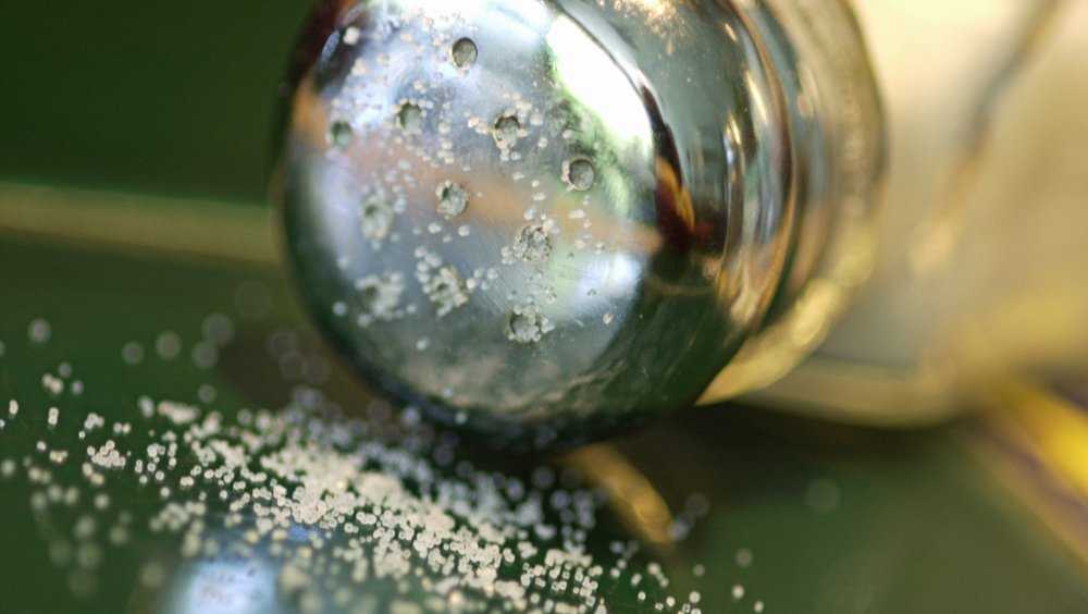 New FDA guidelines seek to lower sodium levels in dozens of foods