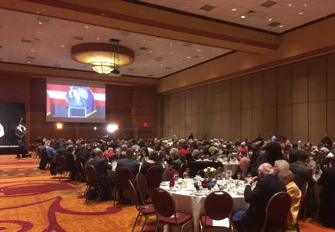 Large crowd honors nation's veterans