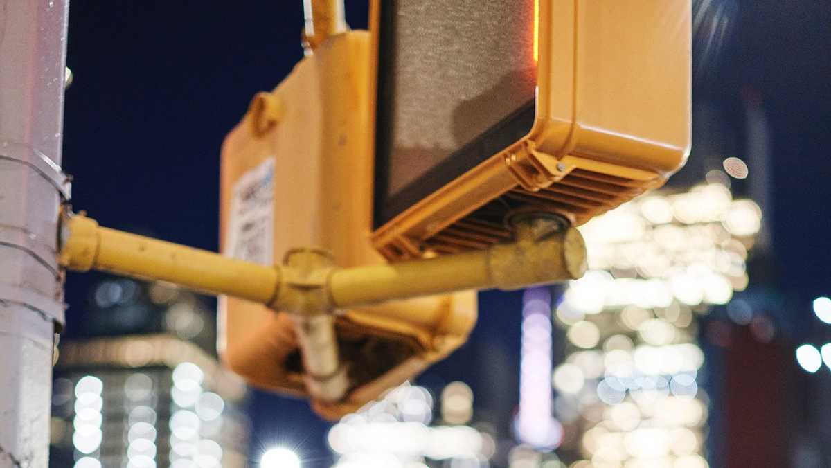 Well-known comedian, voice actor brings international show to Omaha to ...