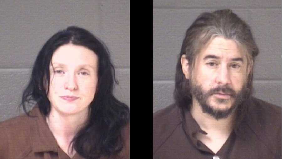 North Carolina looters arrested, 1 on the run, after break-in