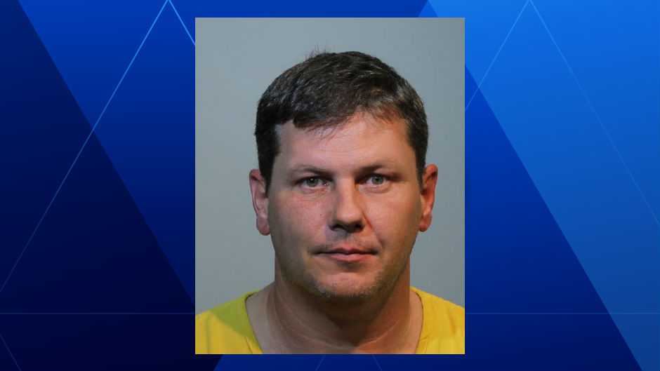 Man kidnaps ex-girlfriend after escaping mental health facility in Sanford, police say