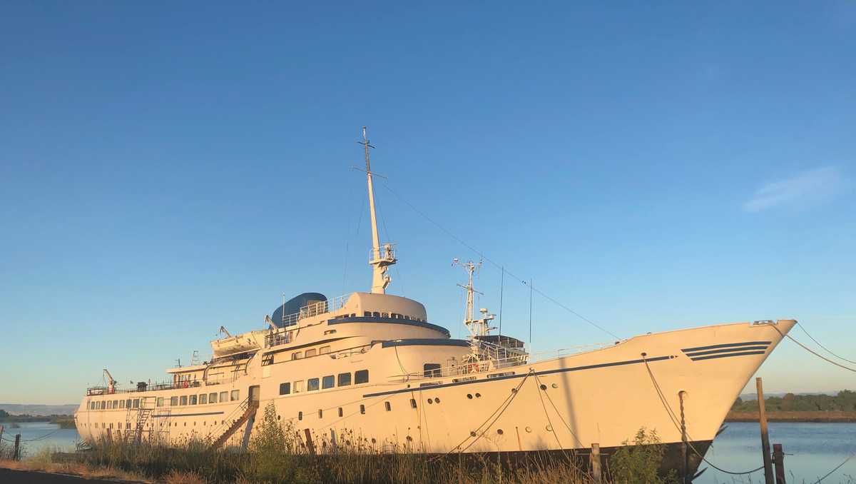 Owner hopes to resurrect 300-foot ship as Isleton hot spot
