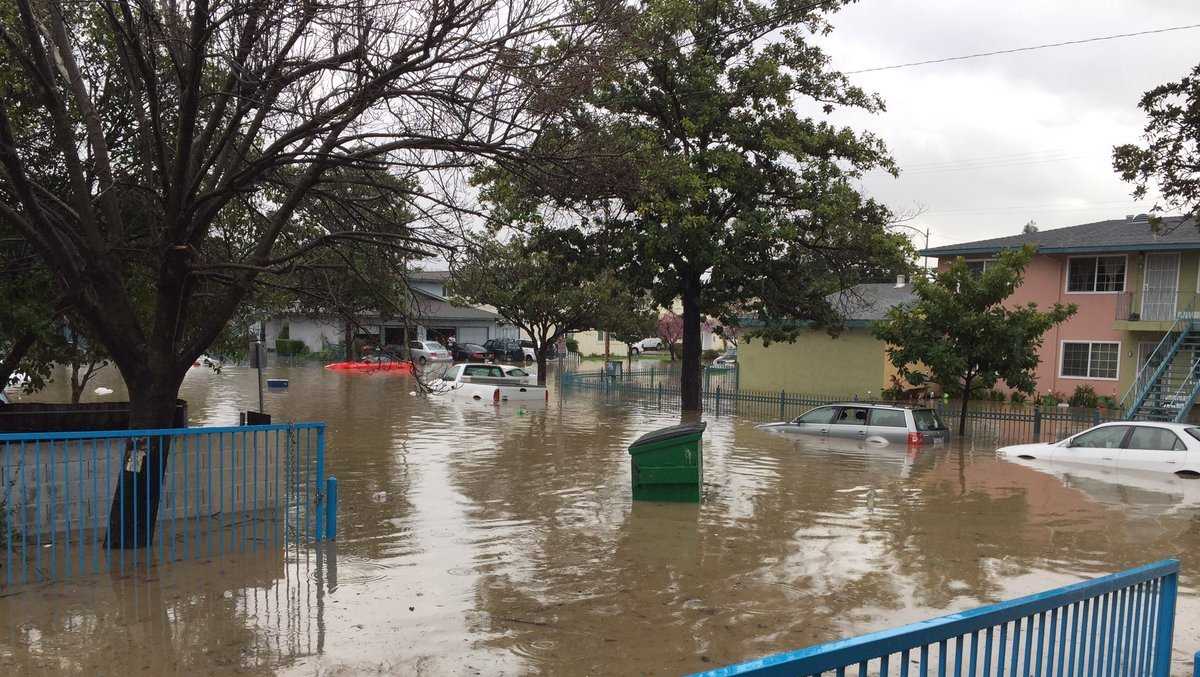 Thousands evacuated as floods inundate San Jose