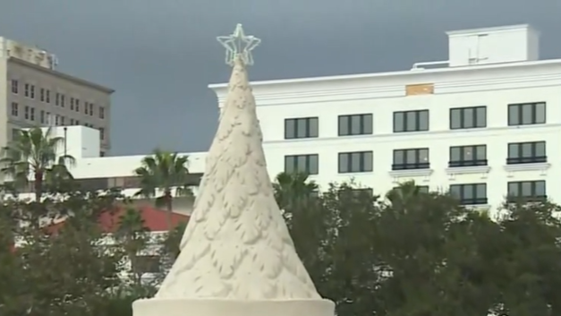 Sandi Tree lighting Dec. 1 in downtown West Palm Beach