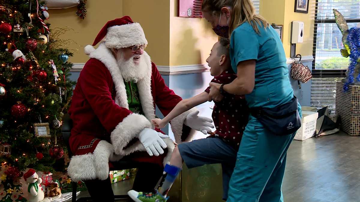 Santa Claus shares joy with people who have disabilities