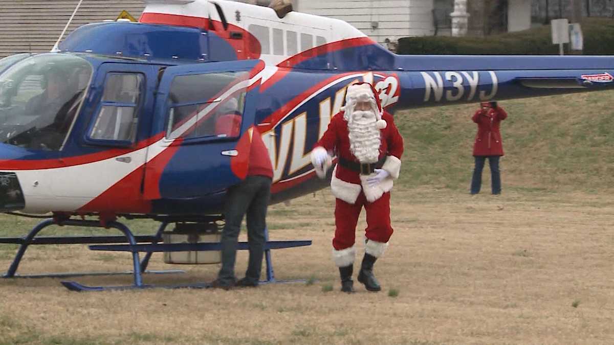 SPECIAL DELIVERY: Santa arrives via WLKY Chopper for annual Dream ...